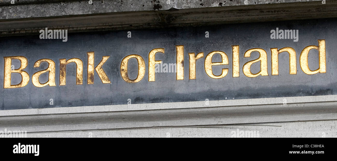 Bank building ireland hi-res stock photography and images - Alamy