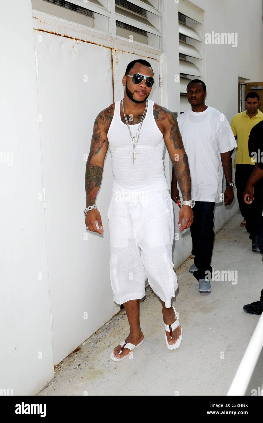 Flo Rida on the set of his new music video. Miami Beach, Florida - 10. ...