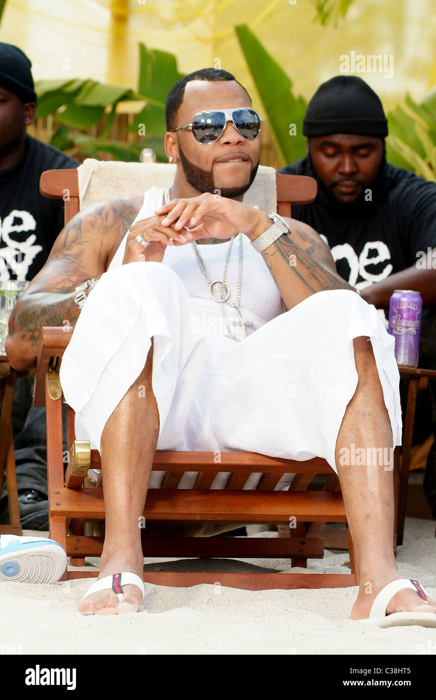 Flo Rida on the set of his new music video. Miami Beach, Florida - 10. ...