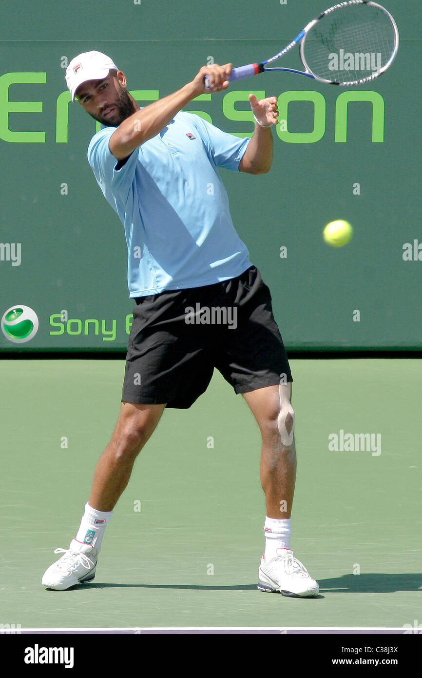 James Blake practices for the Sony Ericsson Open Key Biscayne, Florida ...