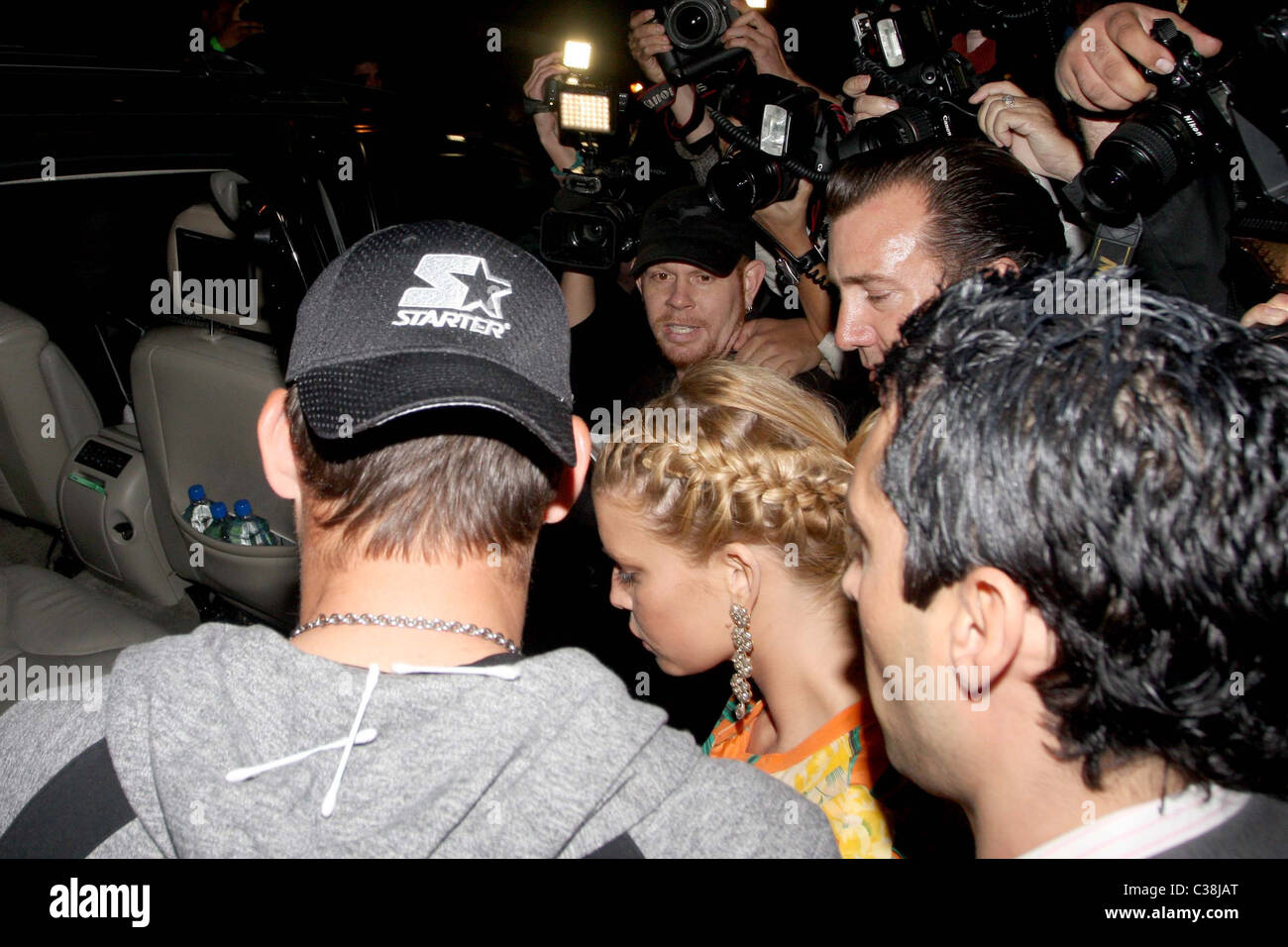 Tony Romo and Jessica Simpson leaving Beso Steakhouse restaurant after ...