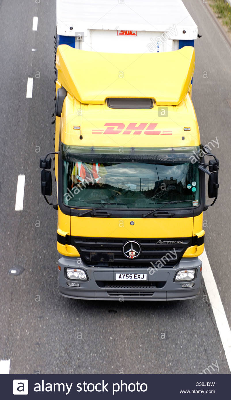 Dhl Lorry Stock Photos & Dhl Lorry Stock Images - Alamy