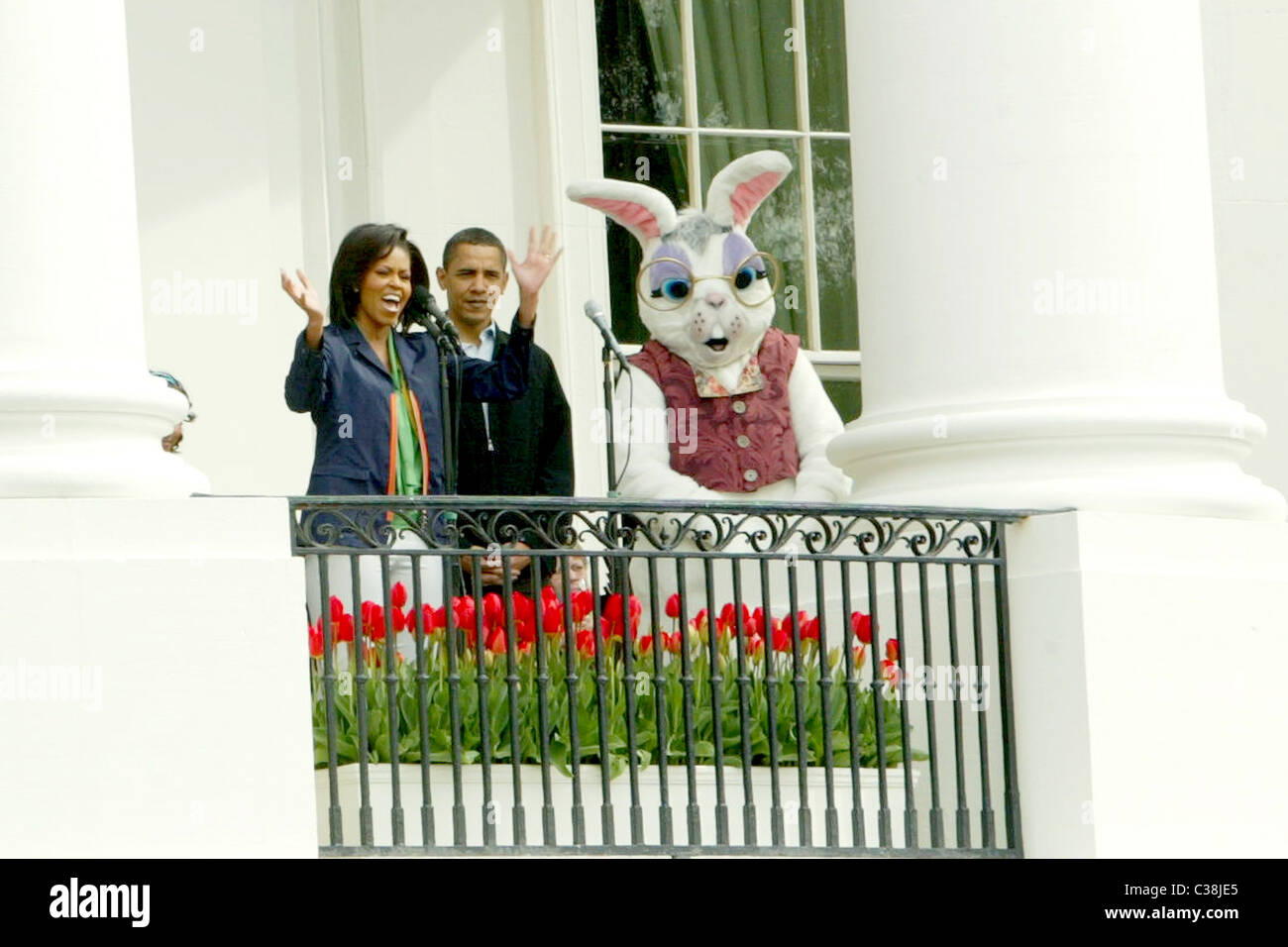 First Lady Michelle Obama, President Barack Obama and Easter Bunny The ...