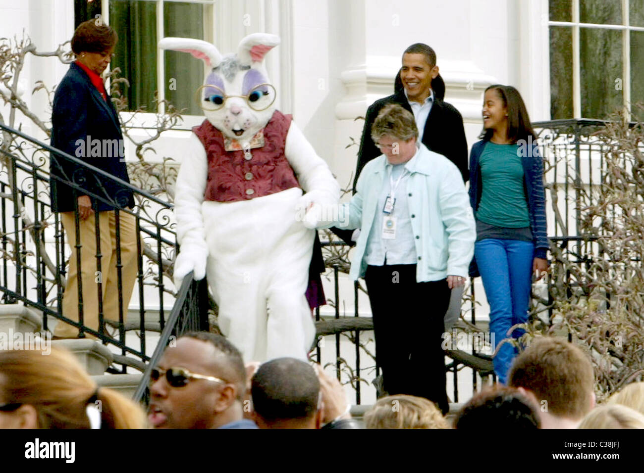 Marian Shields Robinson, Easter Bunny, President Barack Obama, Malia ...