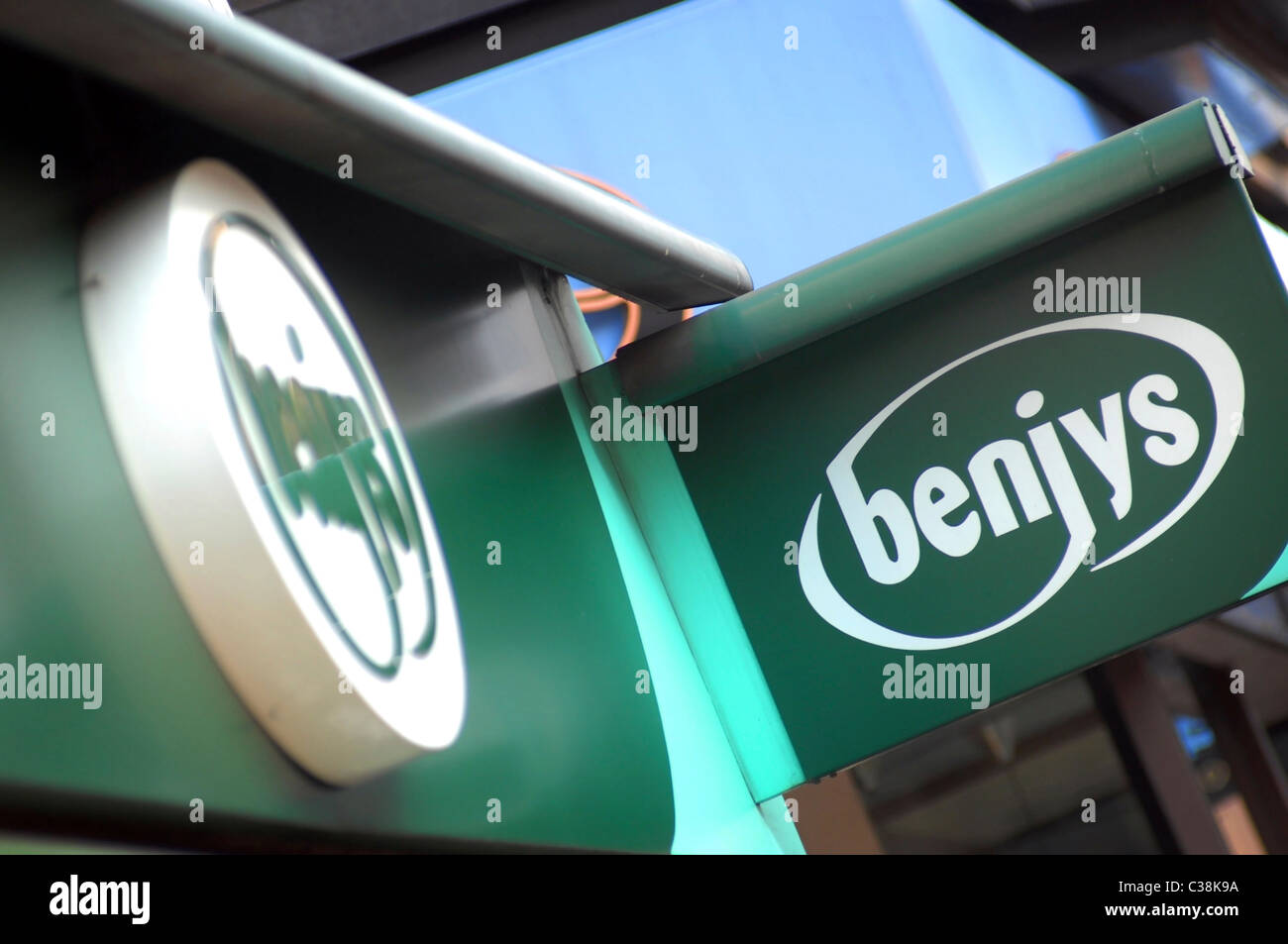 Exterior of a Benjys sanwich shop in London Stock Photo - Alamy