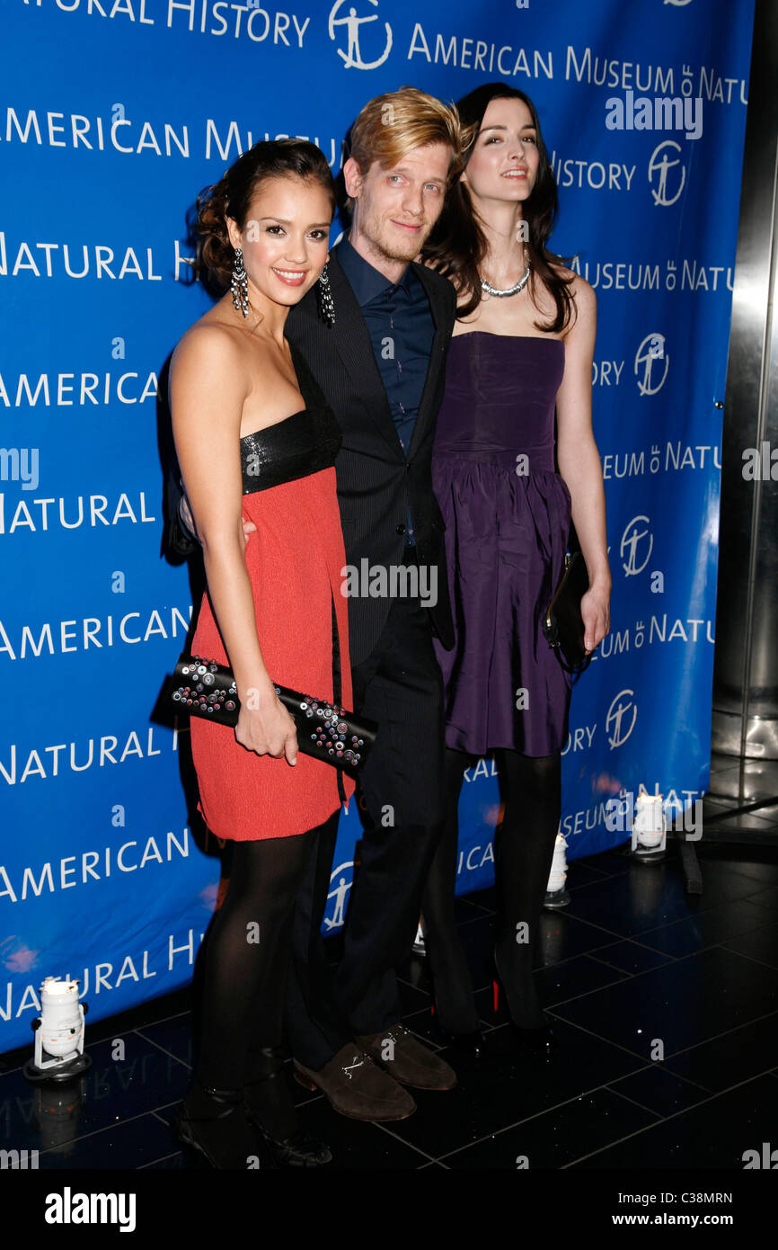 Jessica Alba, Damian Loeb and Zoya Todorovic Loeb 2009 American Museum ...