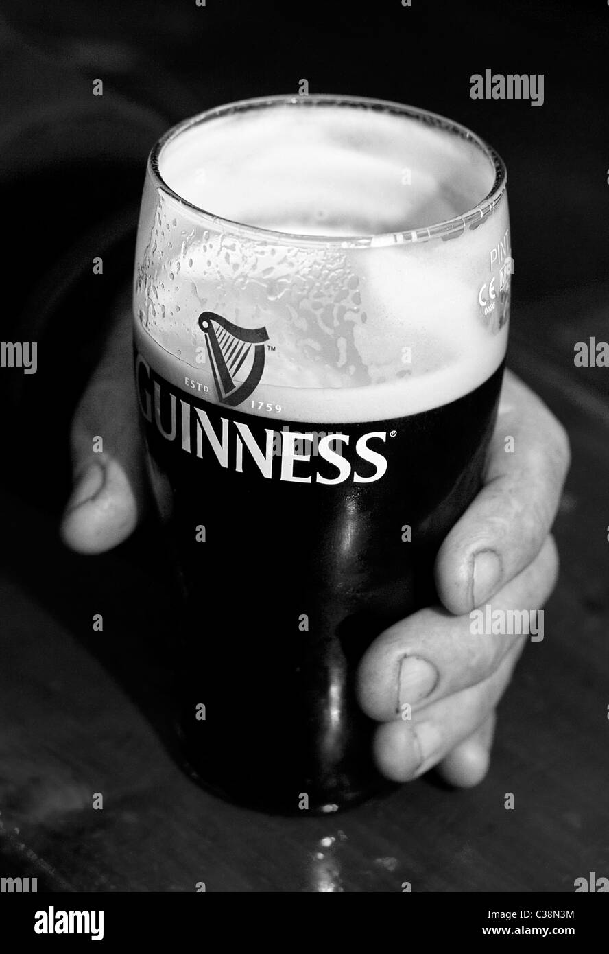 Guinness beer logo Black and White Stock Photos & Images - Alamy