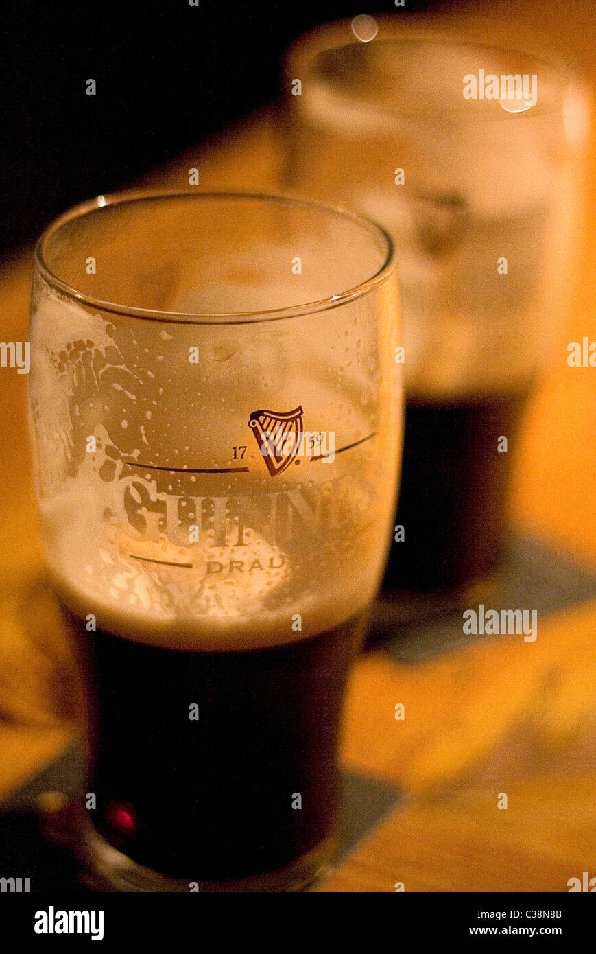 Guiness logo hi-res stock photography and images - Alamy