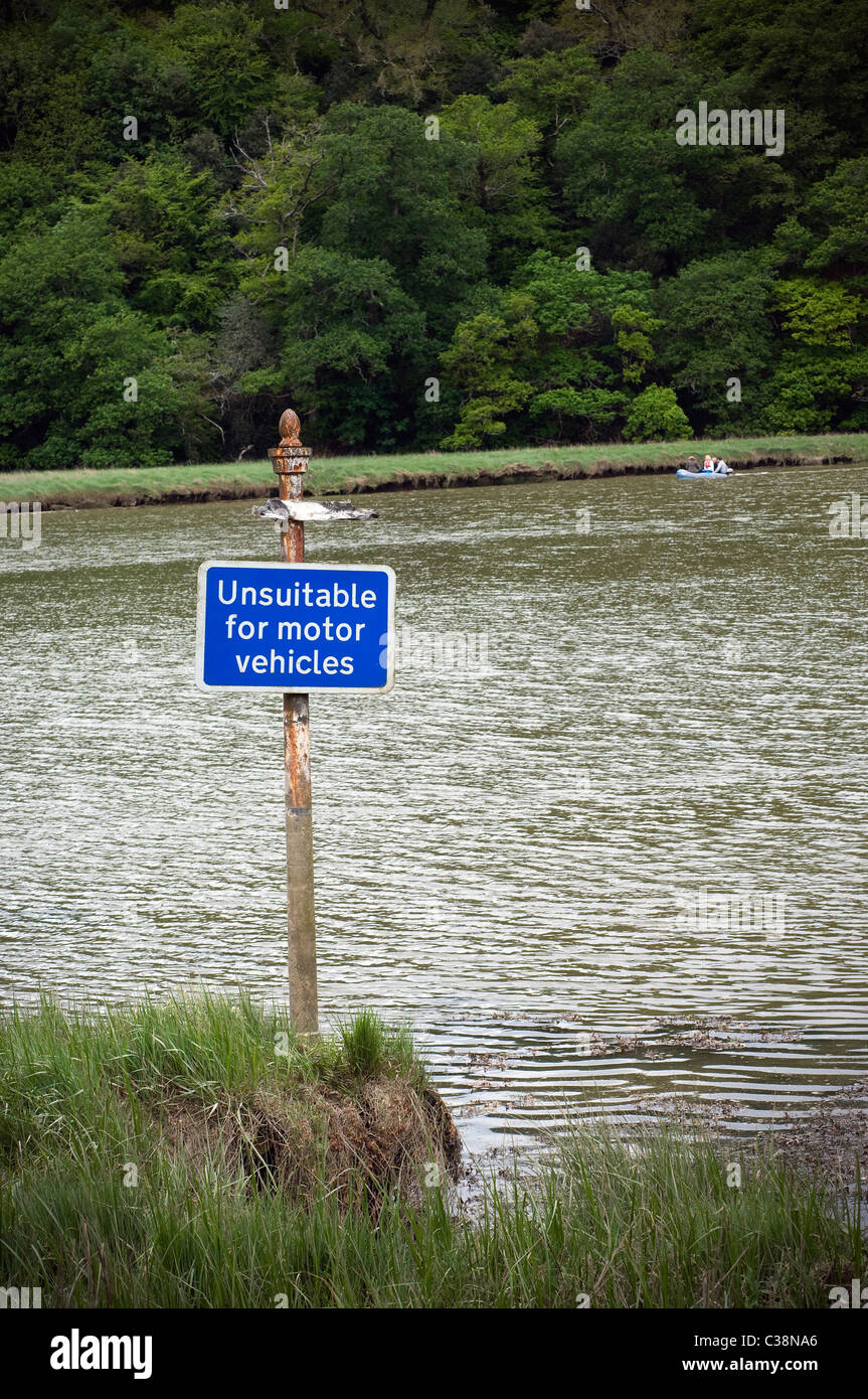 Distance on sign hi-res stock photography and images - Alamy
