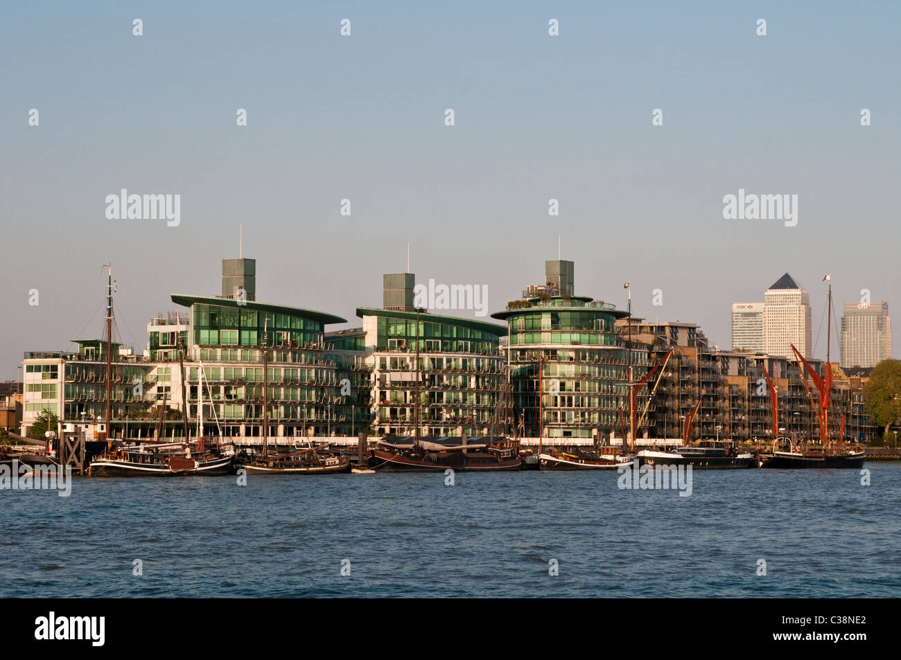 View of the modern buildings on Thames riverfront and the Canary Wharf ...