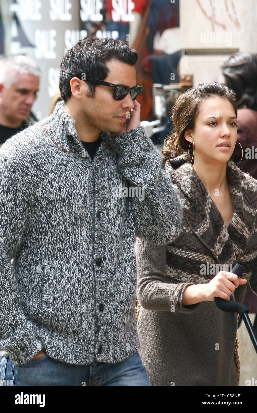 Jessica Alba spotted with her husband, Cash Warren, pushing a stroller ...