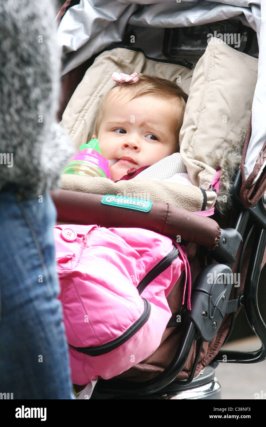 Jessica Alba spotted with her husband, Cash Warren, pushing a stroller ...