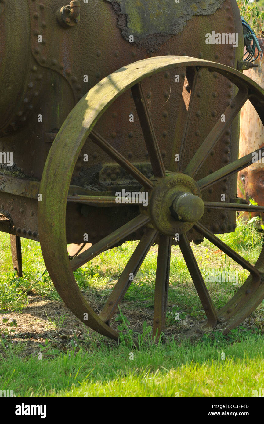 rusty steam tractor wheel Stock Photo - Alamy