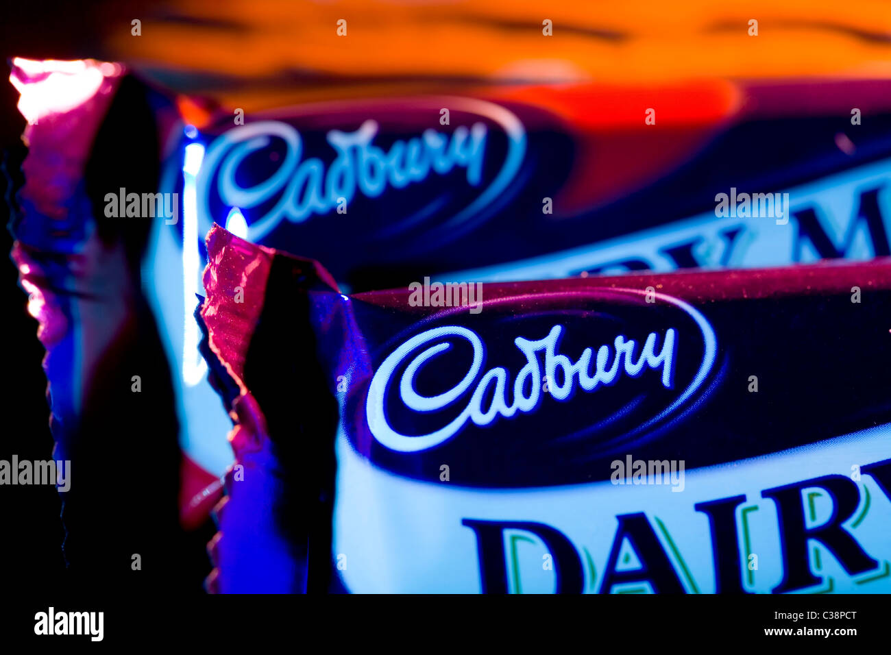 Stacked white chocolate bars hi-res stock photography and images - Alamy