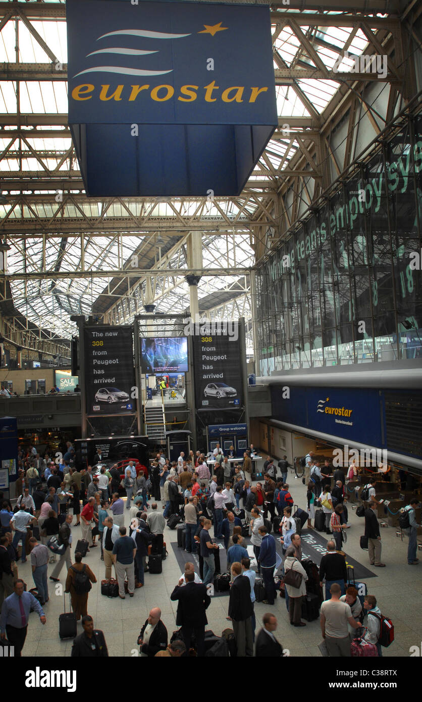 At the eurostar international terminal in waterloo station hi-res stock ...