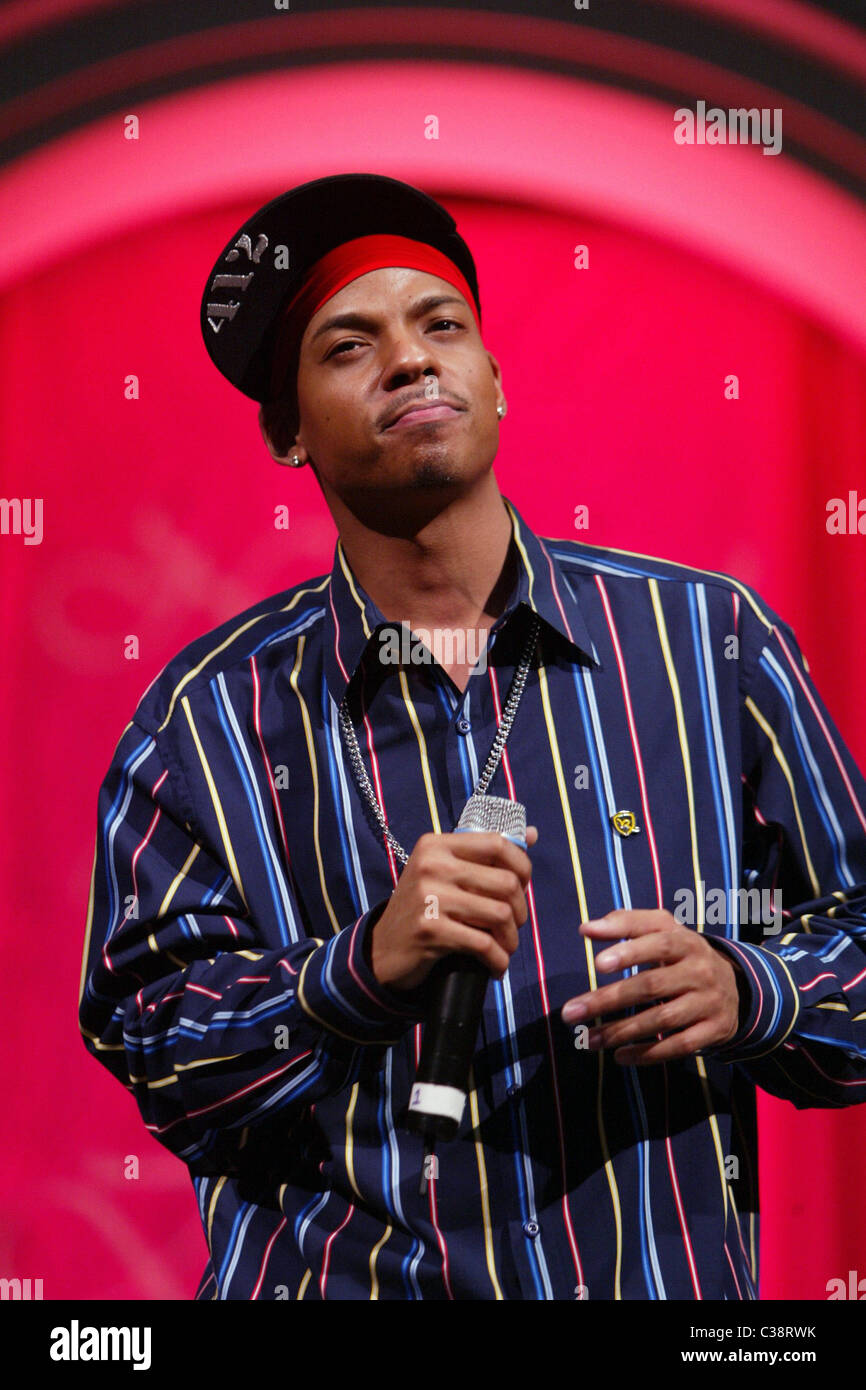 Enka singer hi-res stock photography and images - Alamy