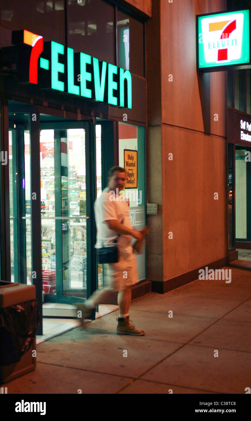 7 eleven store hi-res stock photography and images - Alamy