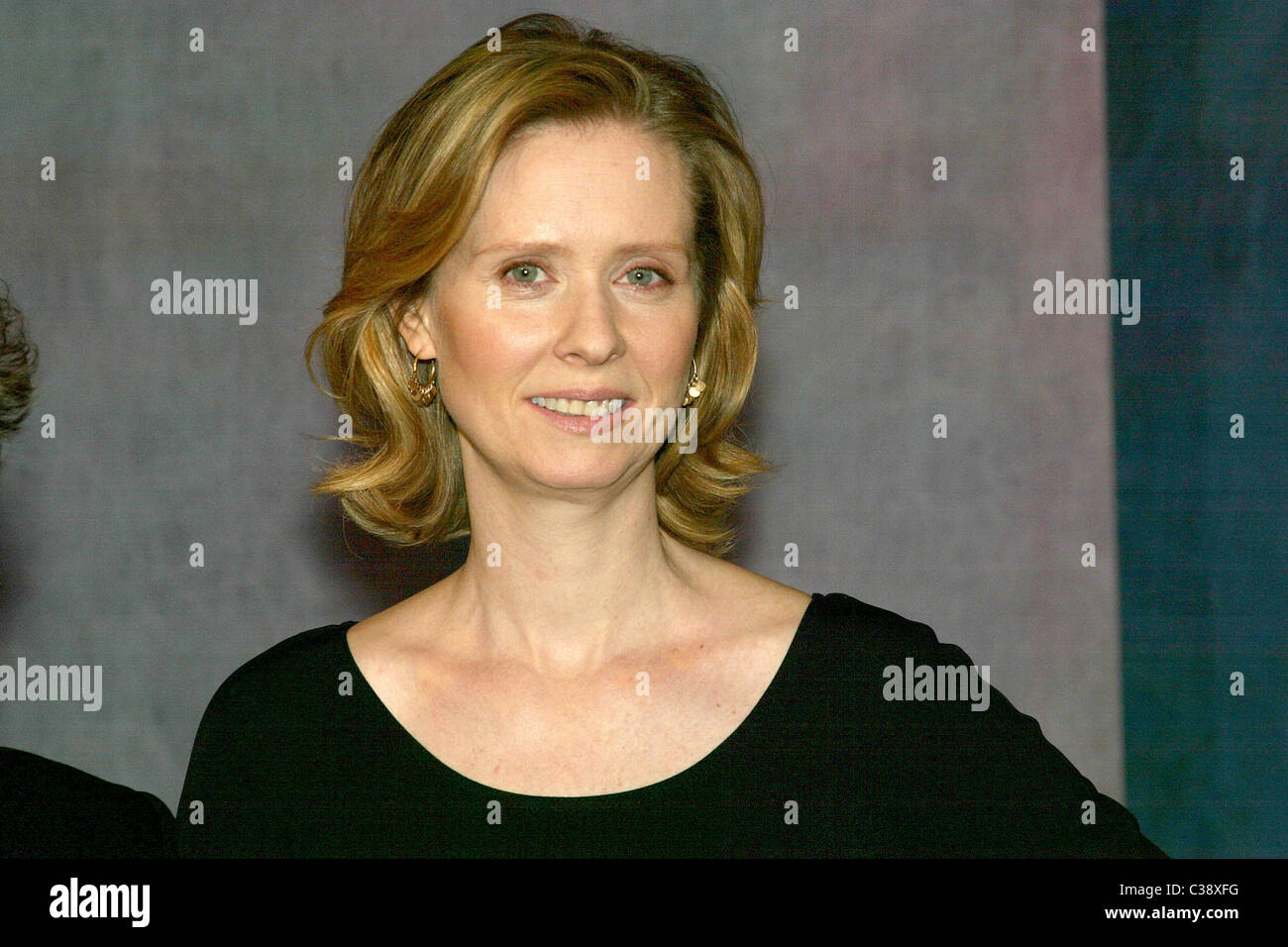 Tv taping hi-res stock photography and images - Alamy