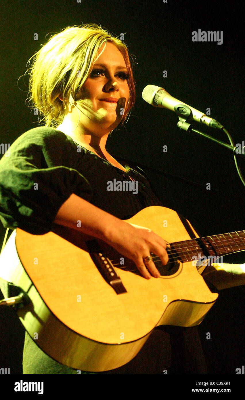 British singer adele hi-res stock photography and images - Alamy