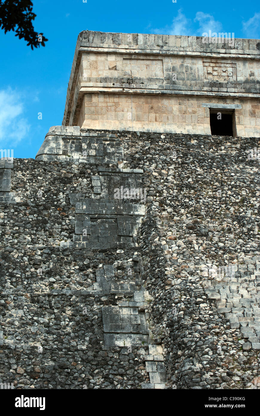 Chichen-Itza pyramid detail Stock Photo - Alamy