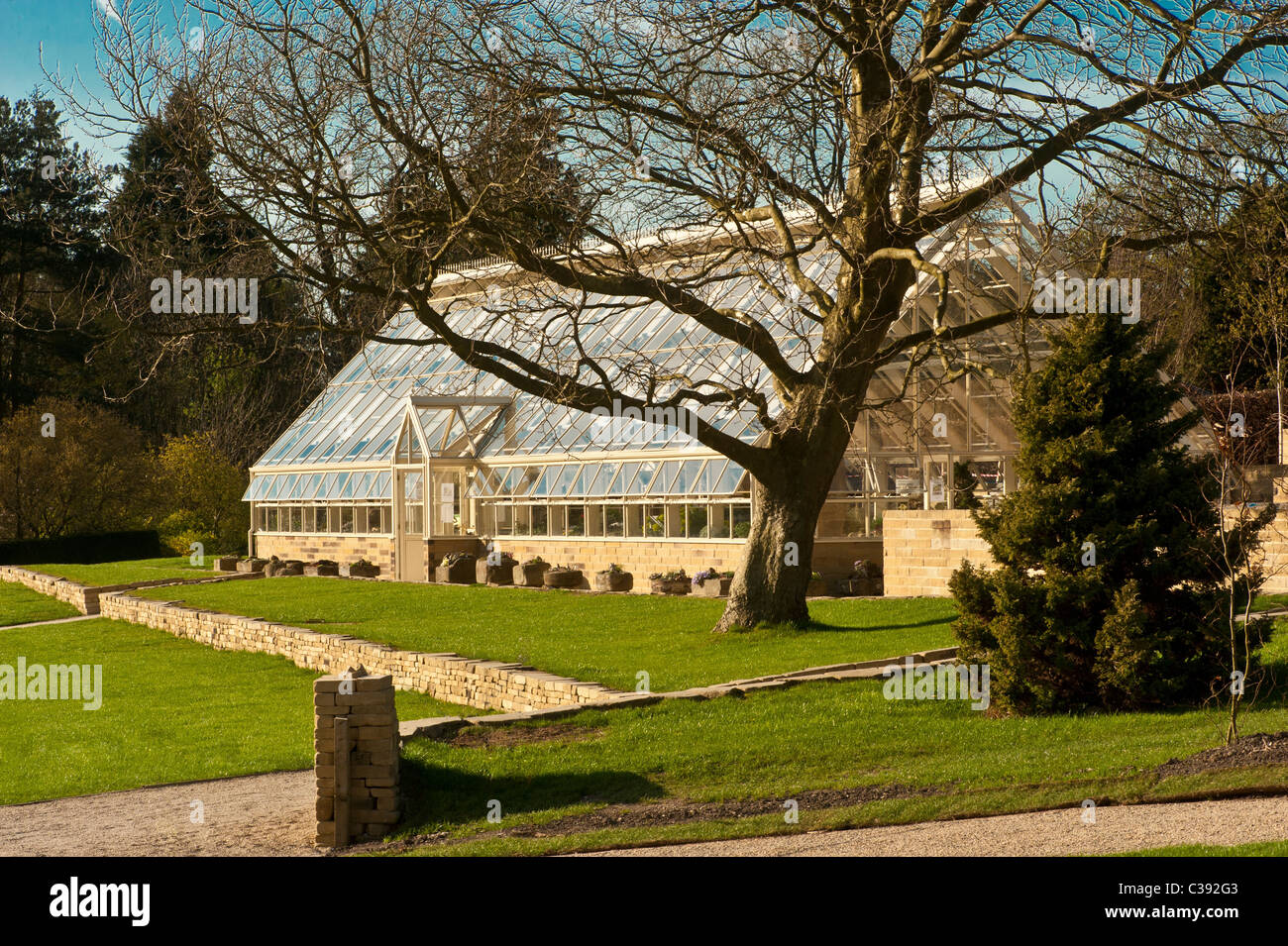 Alpine House High Resolution Stock Photography and Images - Alamy