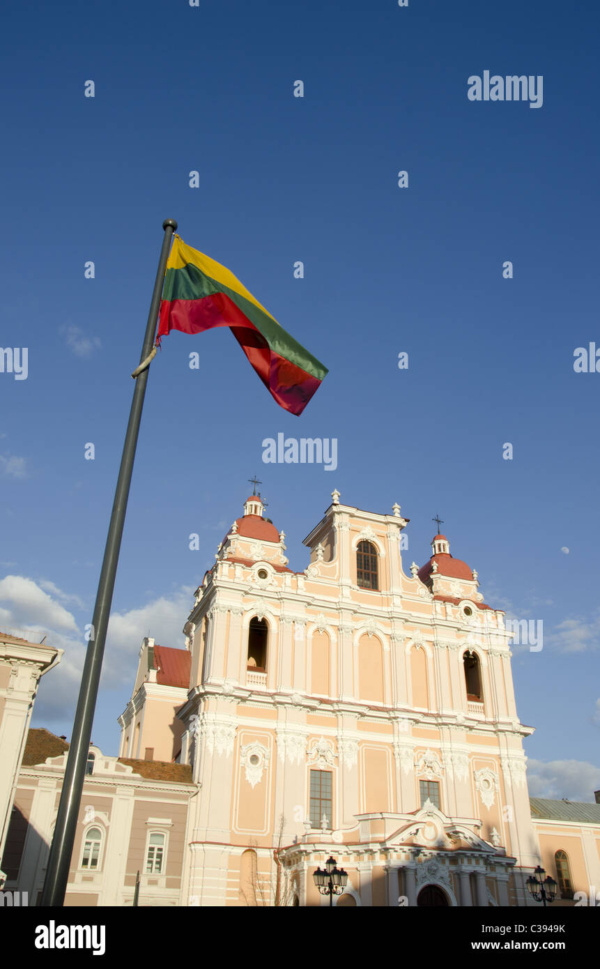 Lithuanian national flag on Vilnius city hall square Stock Photo - Alamy