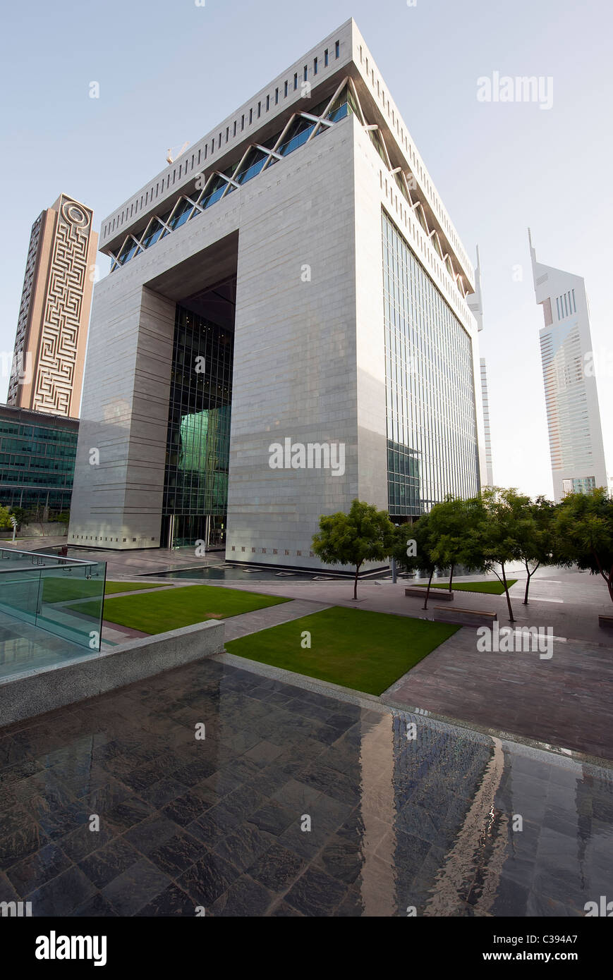 Difc dubai hi-res stock photography and images - Alamy