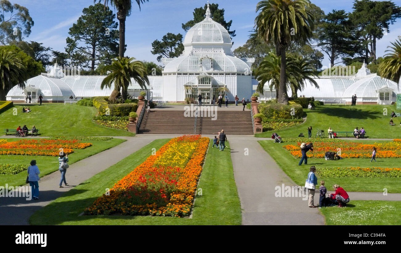 Conservatory of Flowers in Golden Gate Park, San Francisco, with ...