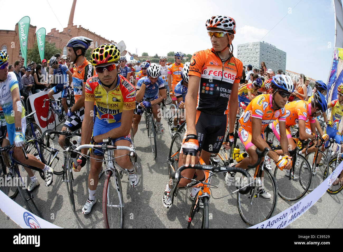 Professional peloton hi-res stock photography and images - Alamy