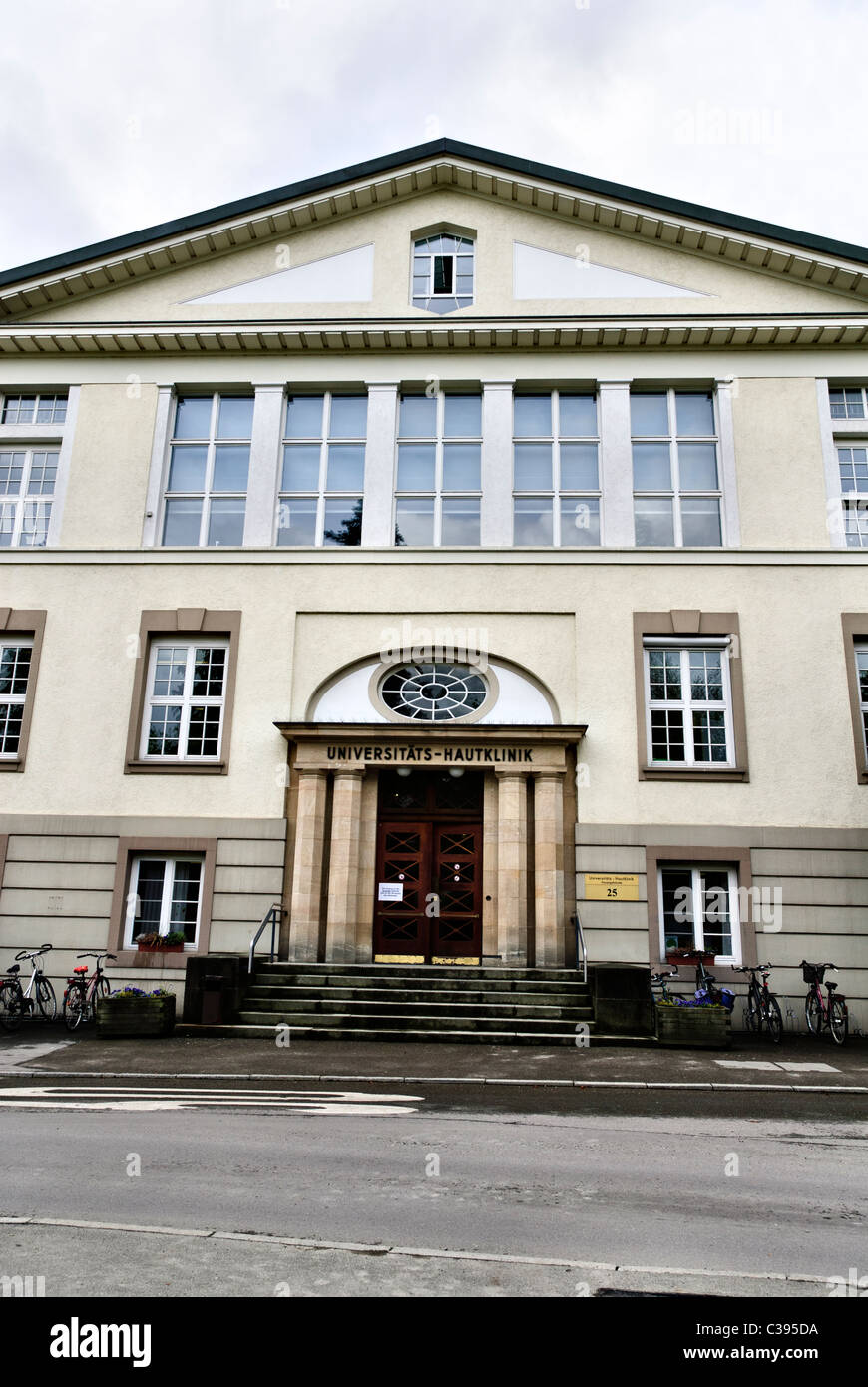 University dermal Clinic Tubingen, Universitäts-Hautklinik Tübingen ... University dermal Clinic Tubingen, Universitäts-Hautklinik Tübingen ...