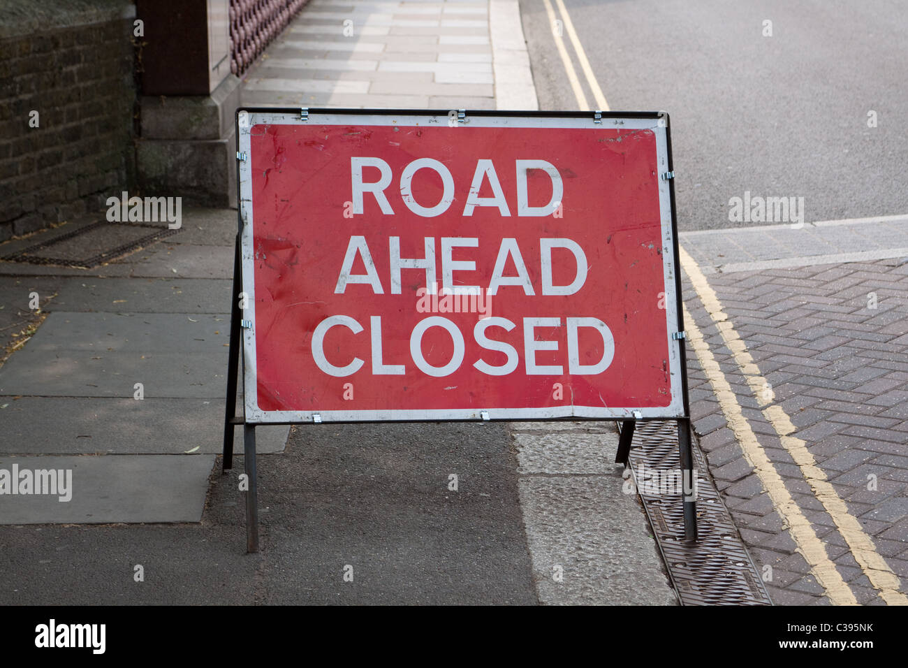 Road ahead closed road sign Stock Photo - Alamy