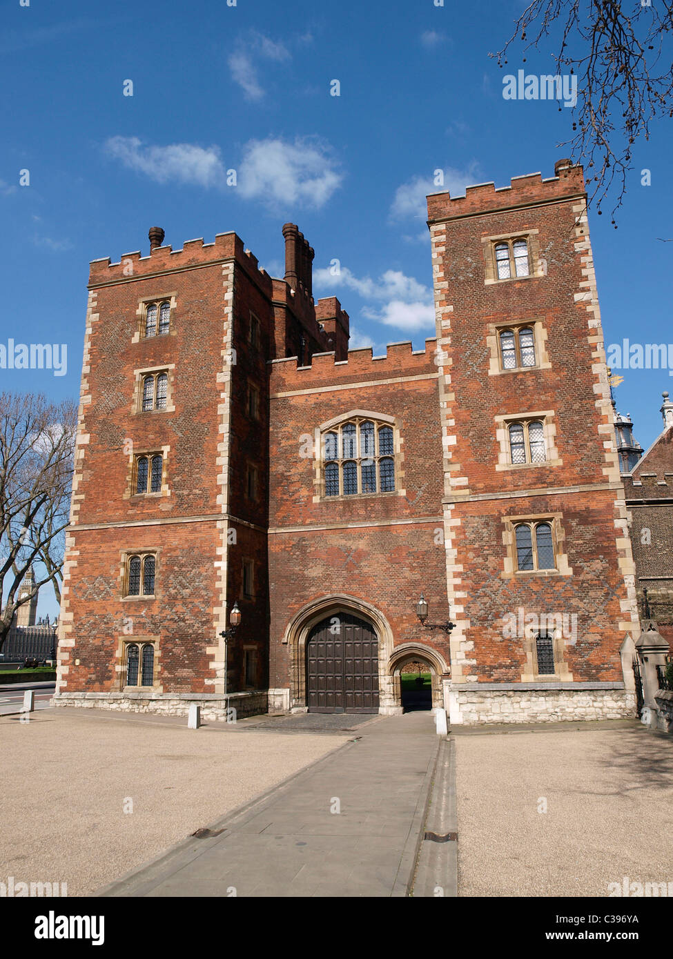 Lambeth palace lollards tower hi-res stock photography and images - Alamy