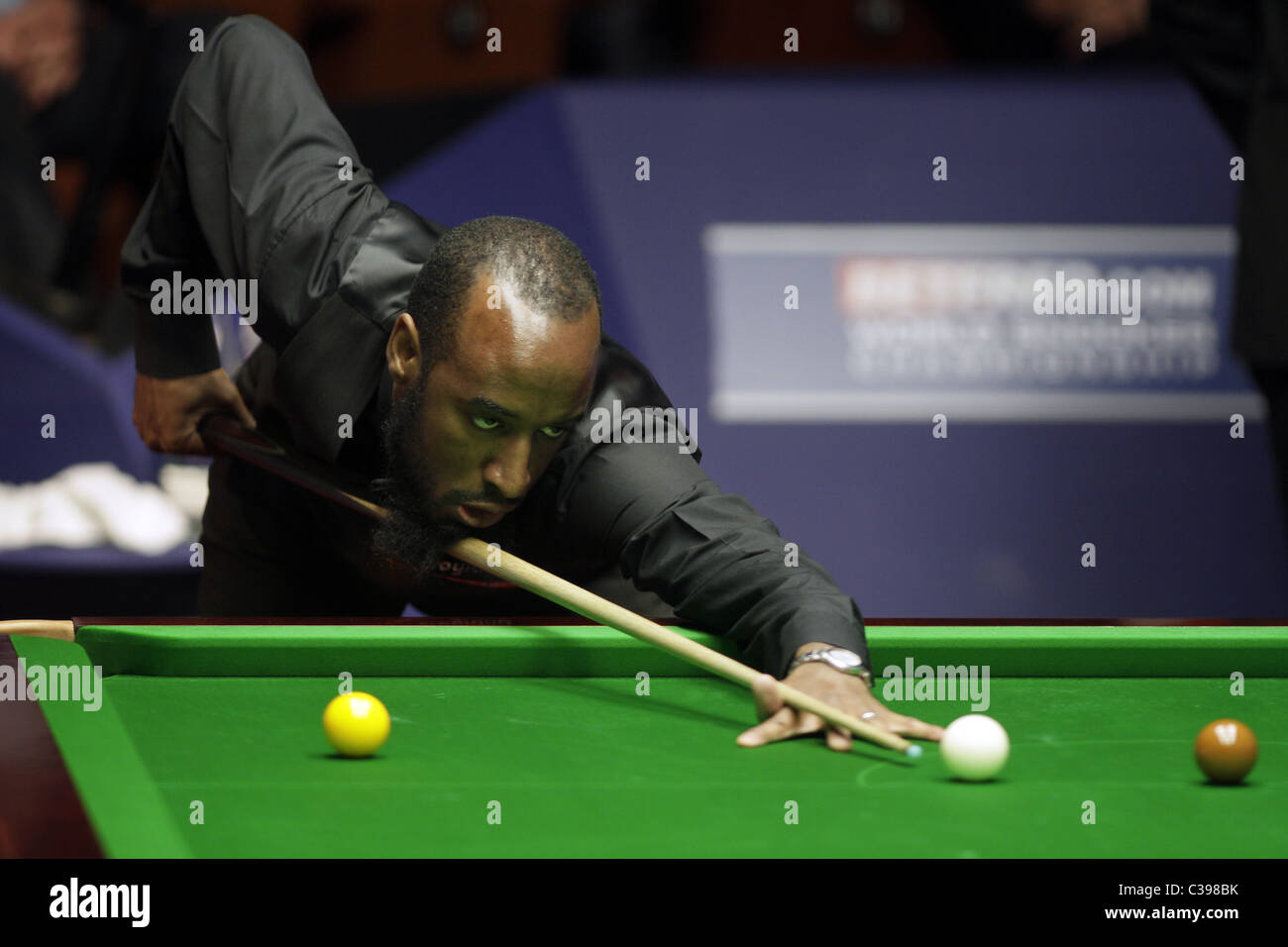 RORY MCLEOD WORLD SNOOKER CHAMPIONSHIP THE CRUCIBLE SHEFFIELD ENGLAND ...