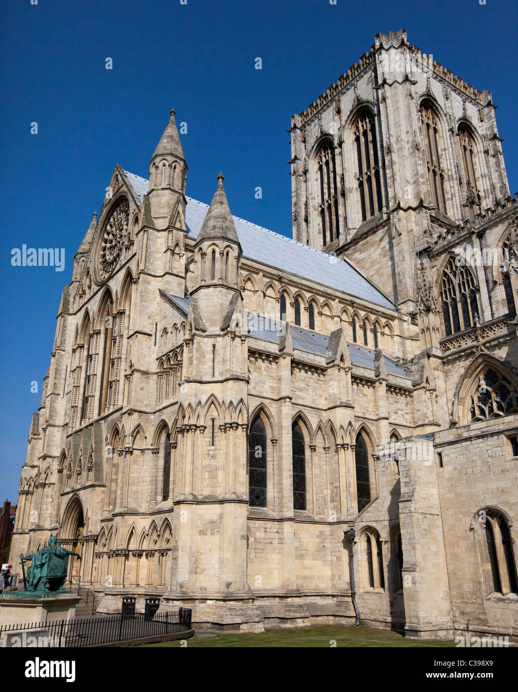 Medieval gothic minster hi-res stock photography and images - Alamy