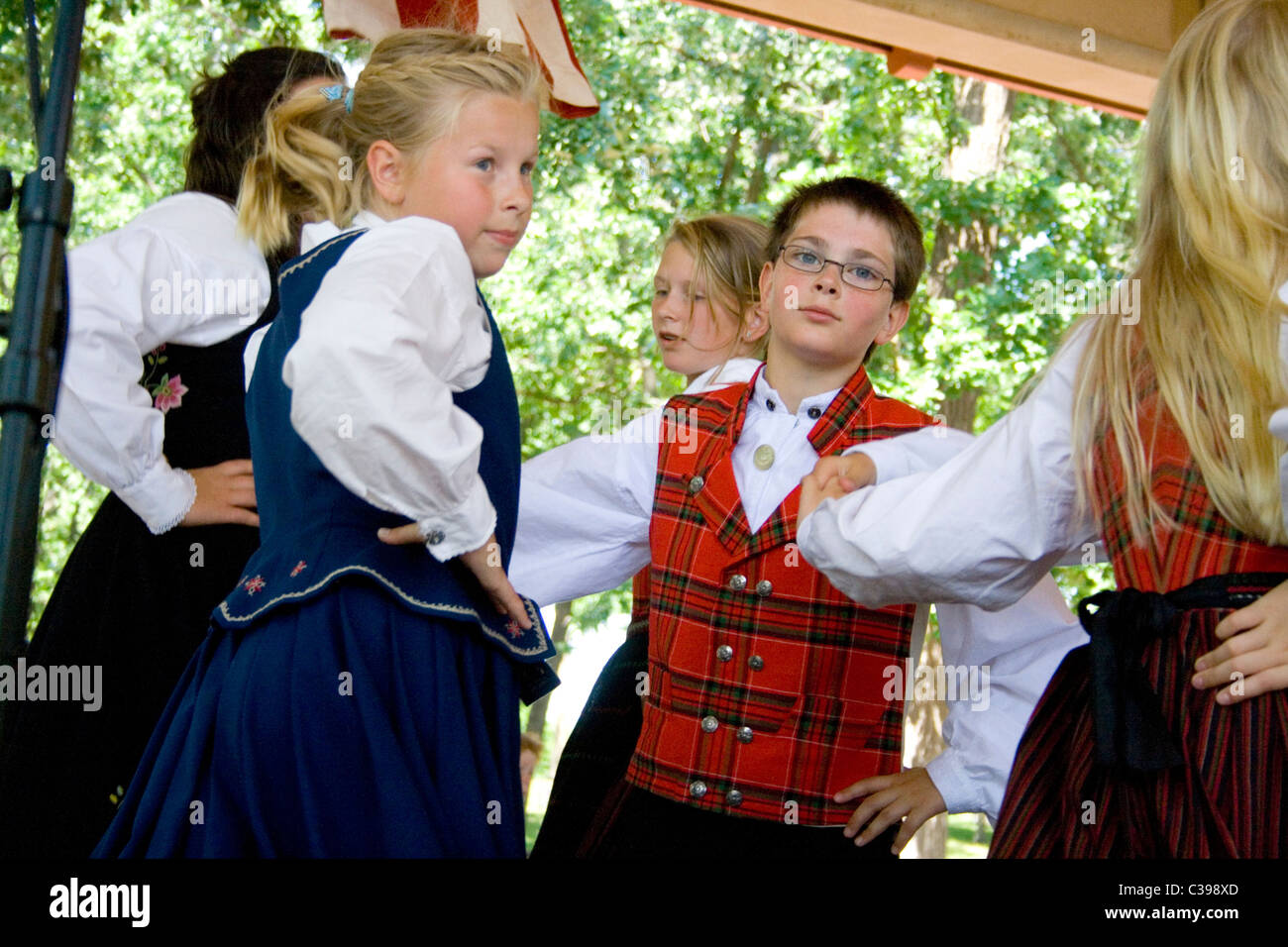 Norway children dancing hi-res stock photography and images - Alamy