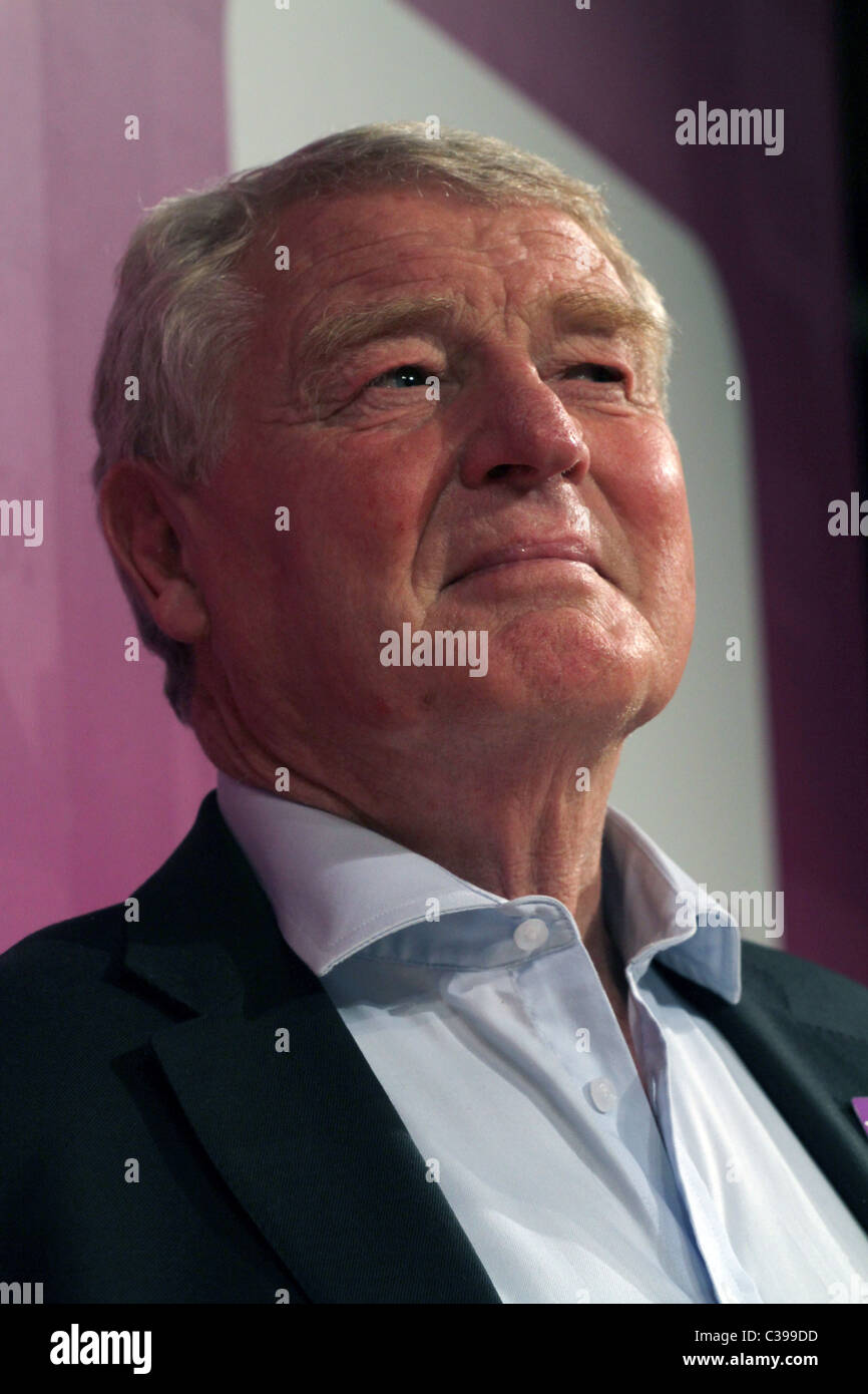 Lord ashdown hi-res stock photography and images - Alamy