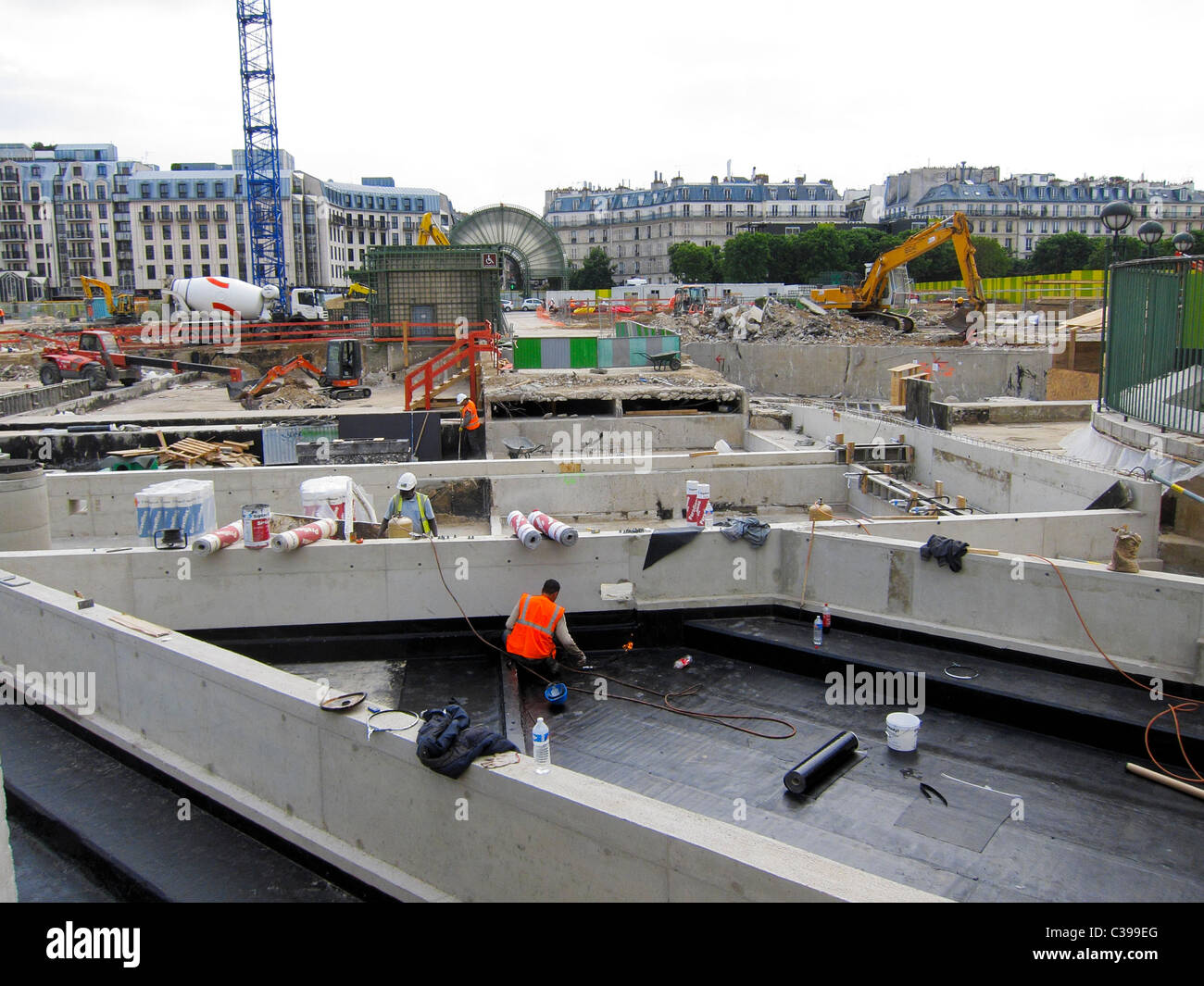 Paris, France, Construction Site, "Les Halles Shop-ping Center", Men ...