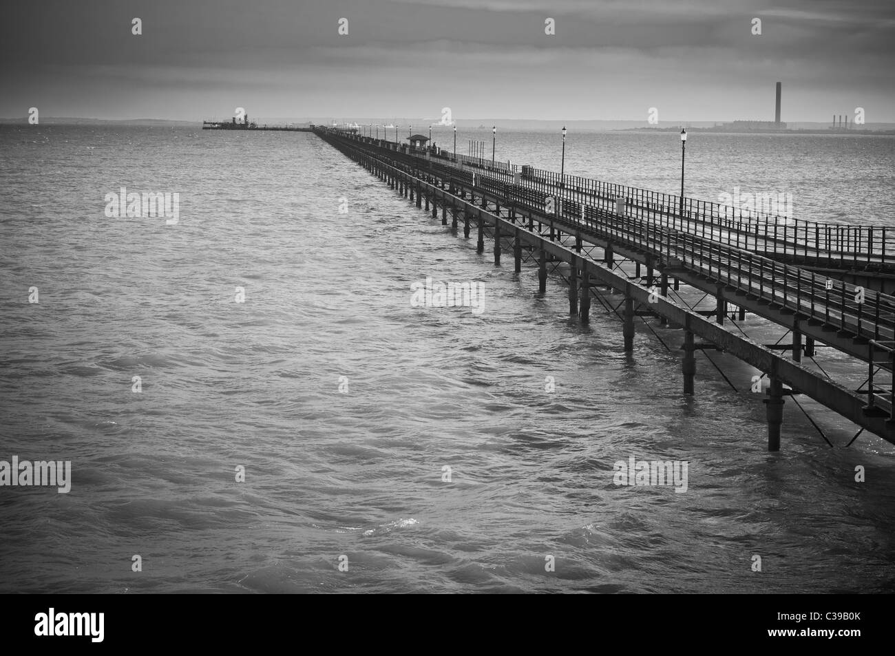 Southend beach Black and White Stock Photos & Images - Alamy