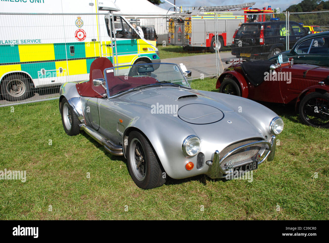 Ac cobra red hi-res stock photography and images - Alamy