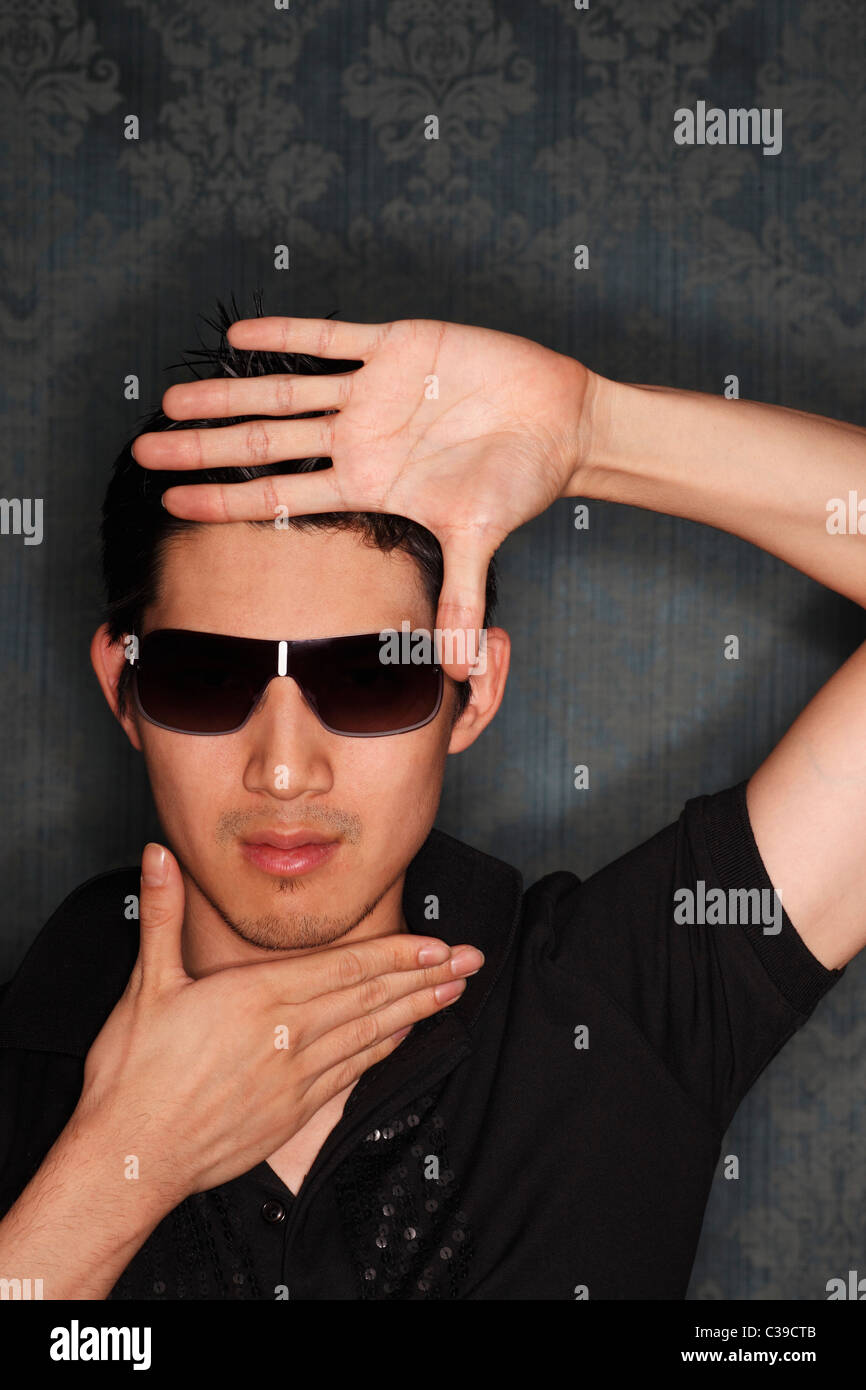 Black framing hi-res stock photography and images - Alamy