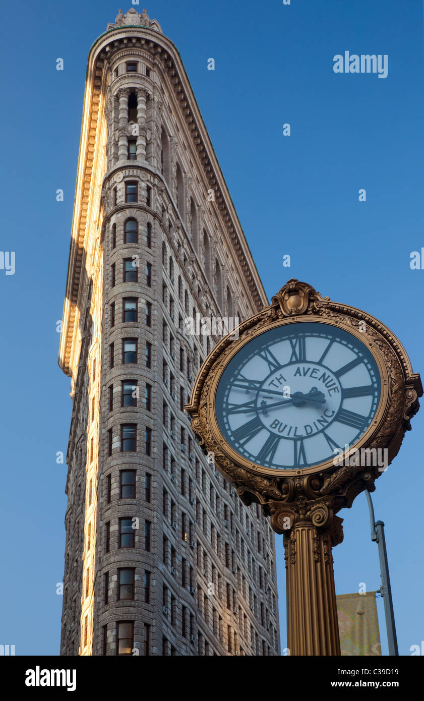 New york city the flatiron building hi-res stock photography and images ...