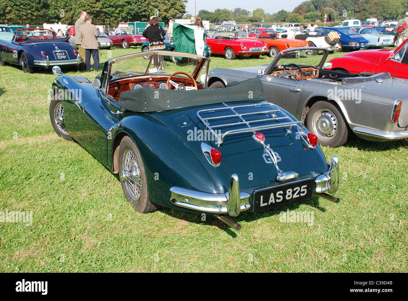 Jaguar xk 150 convertible hi-res stock photography and images - Alamy