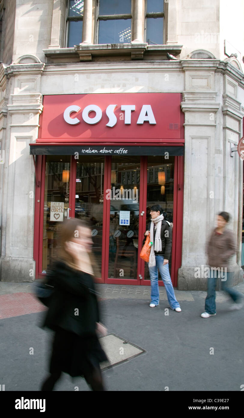 Exterior image of a costa coffee in central london hi-res stock ...