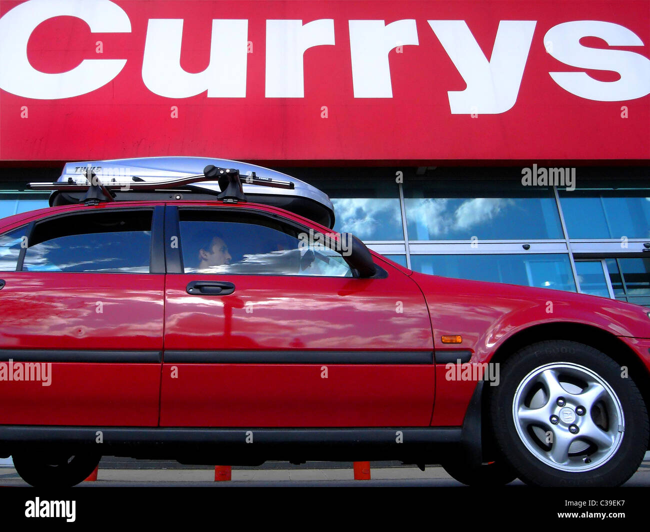 Currys store hi-res stock photography and images - Alamy