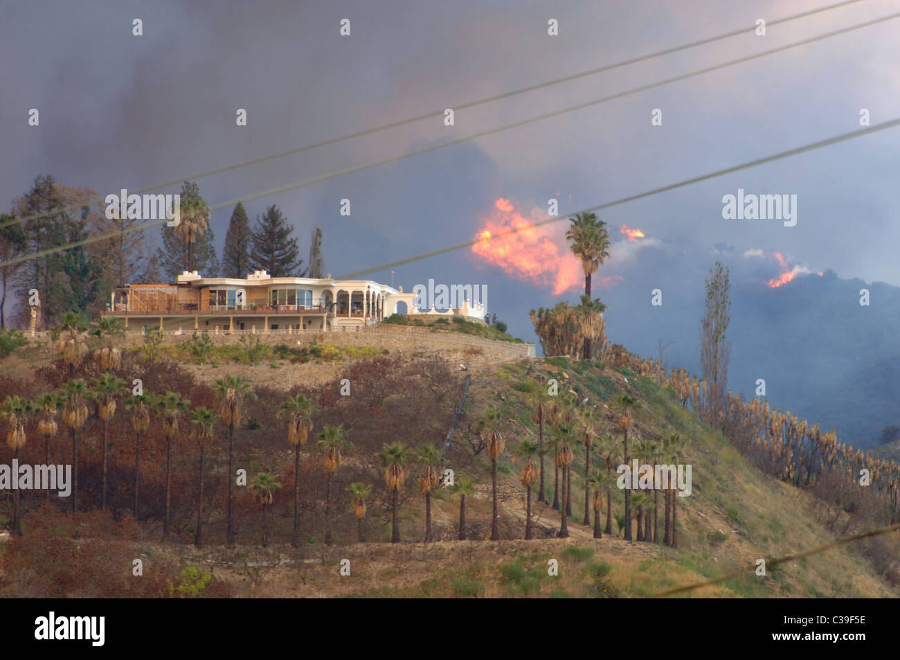 Jesusita fire hi-res stock photography and images - Alamy