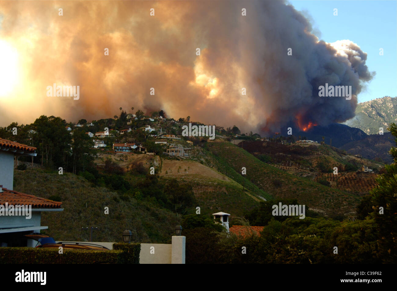 Jesusita fire hi-res stock photography and images - Alamy
