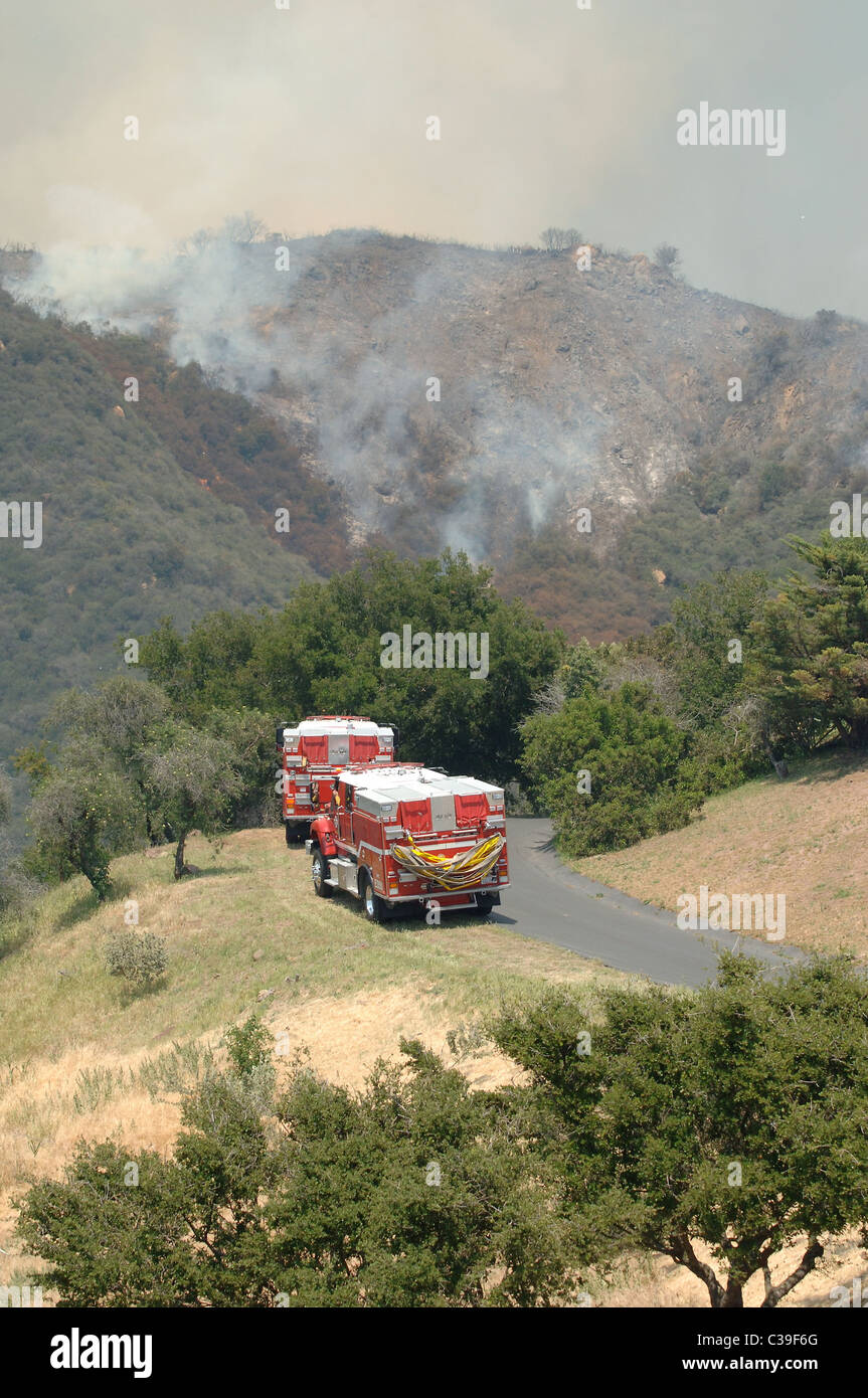 A violent fire sweeps through Santa Barbara County and Jesusita ...