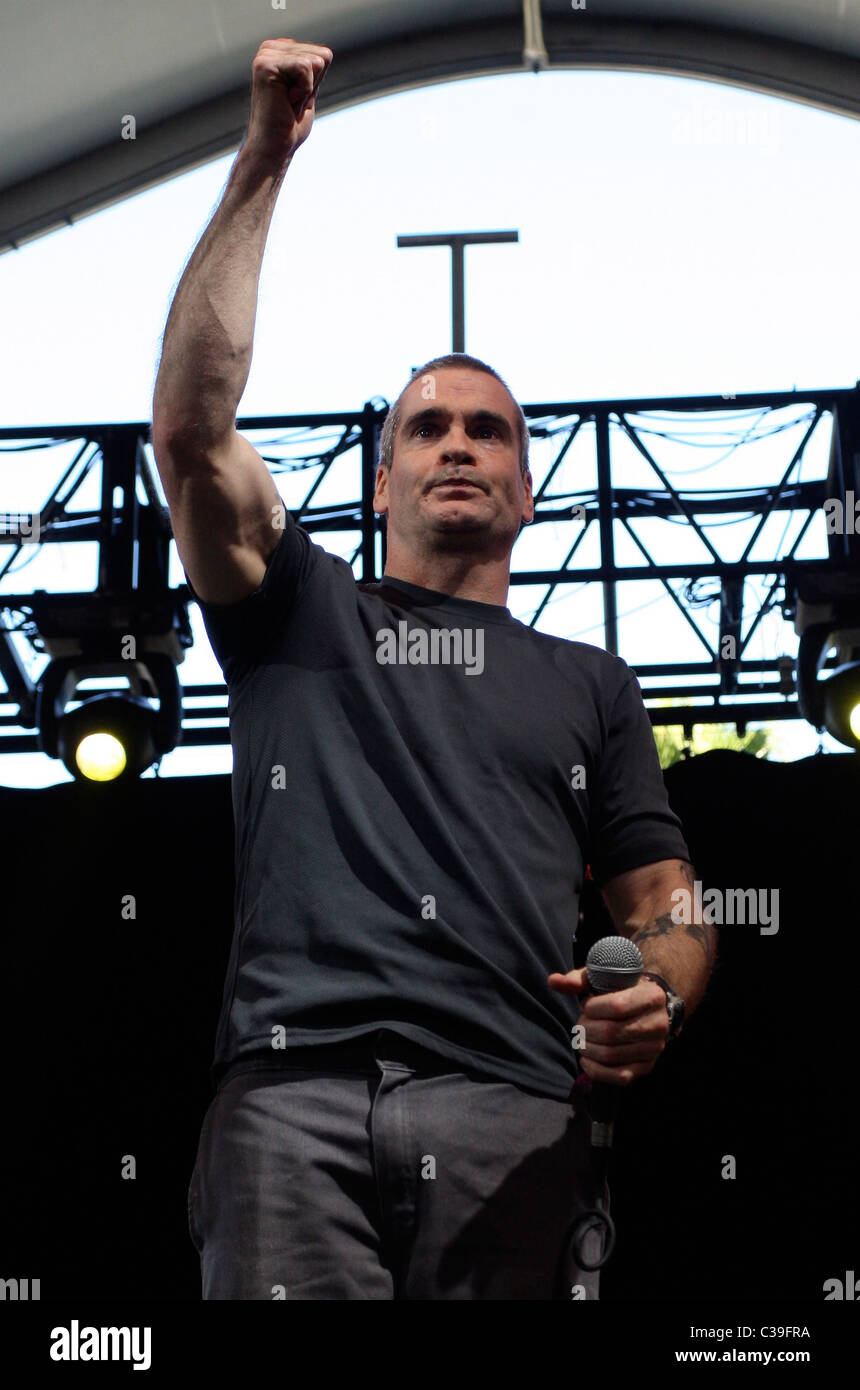 Henry rollins singer hi-res stock photography and images - Alamy
