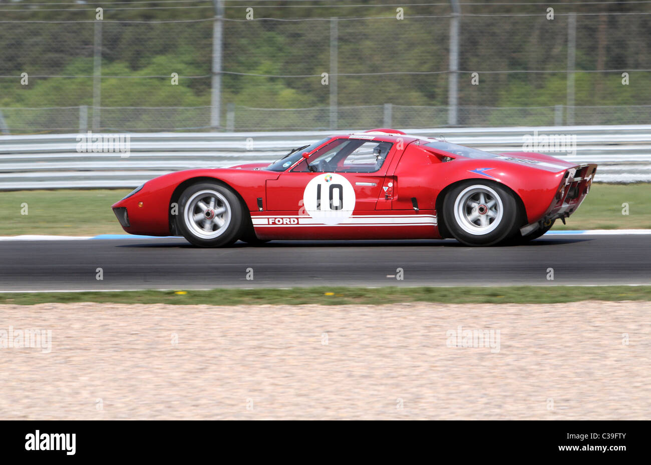 Ford Gt 40 racing at Donington Stock Photo - Alamy