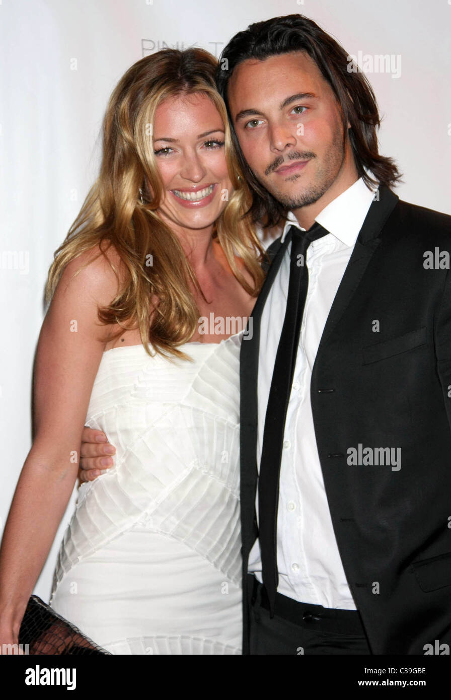 Jack Huston Wife